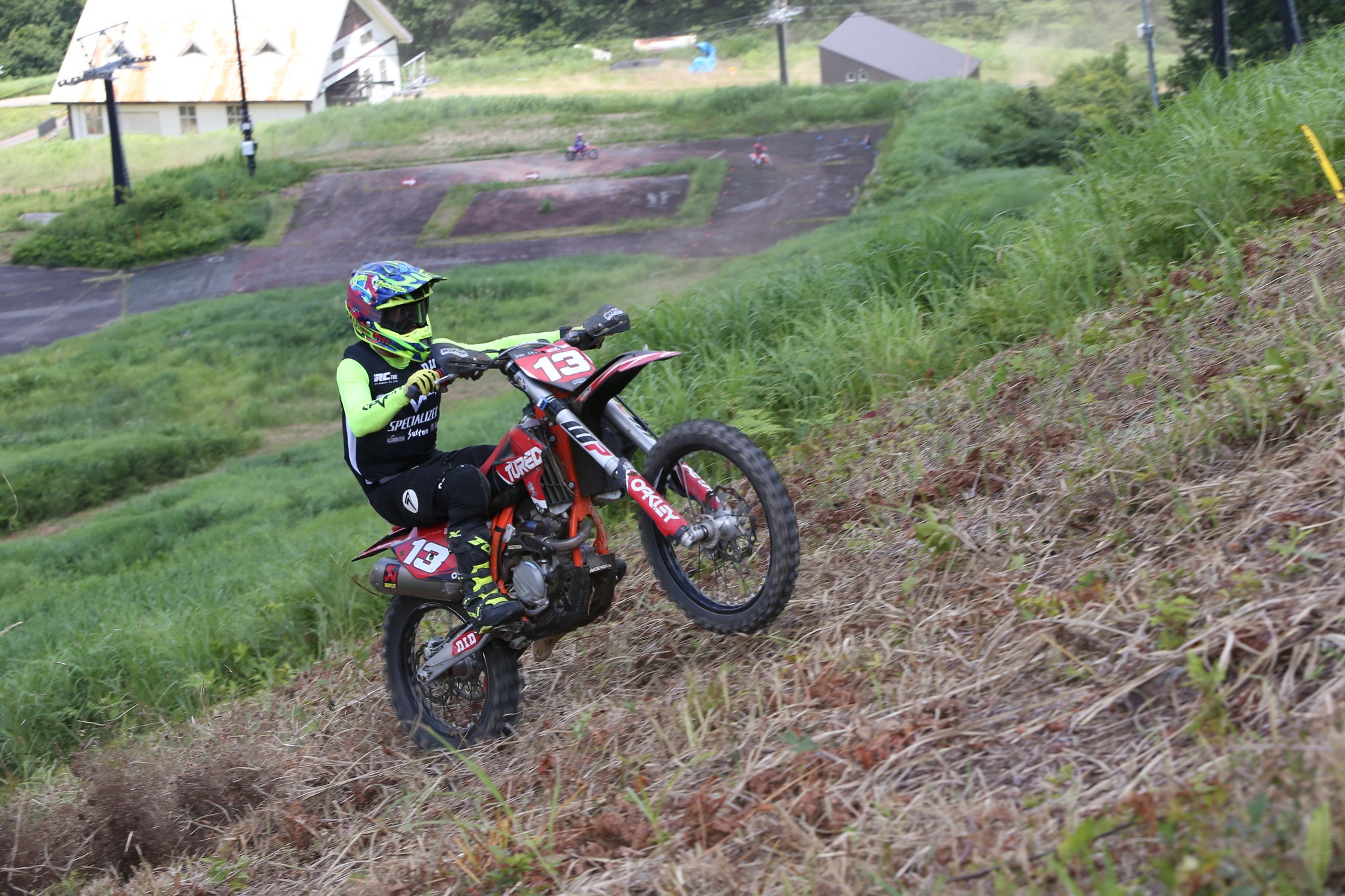 【2021/07/24-25】JNCC第5戦 内嶋選手が新製品"VX30"を使用しTOP10入り | アイ・アール・シー 井上ゴム工業株式会社